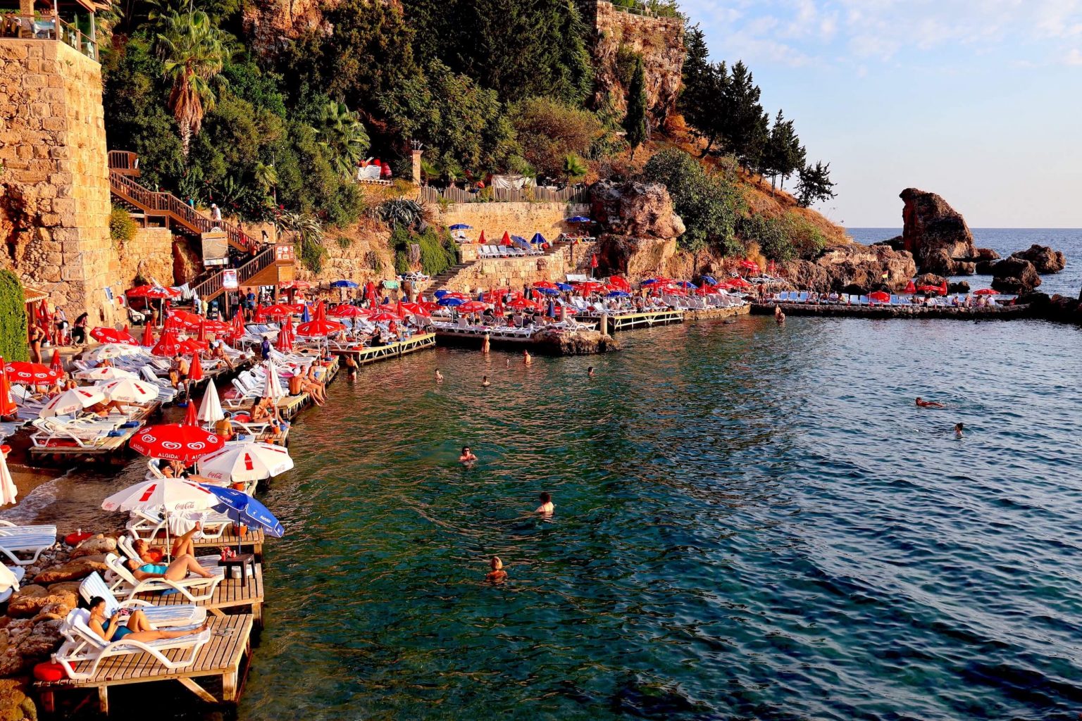 Best Dentist in Turkey | Top 5 Dental Clinics in Turkey for 2025